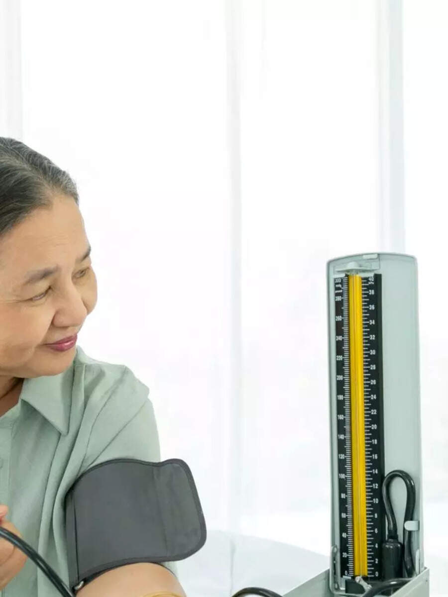 What is the right way to measure BP? | Times of India