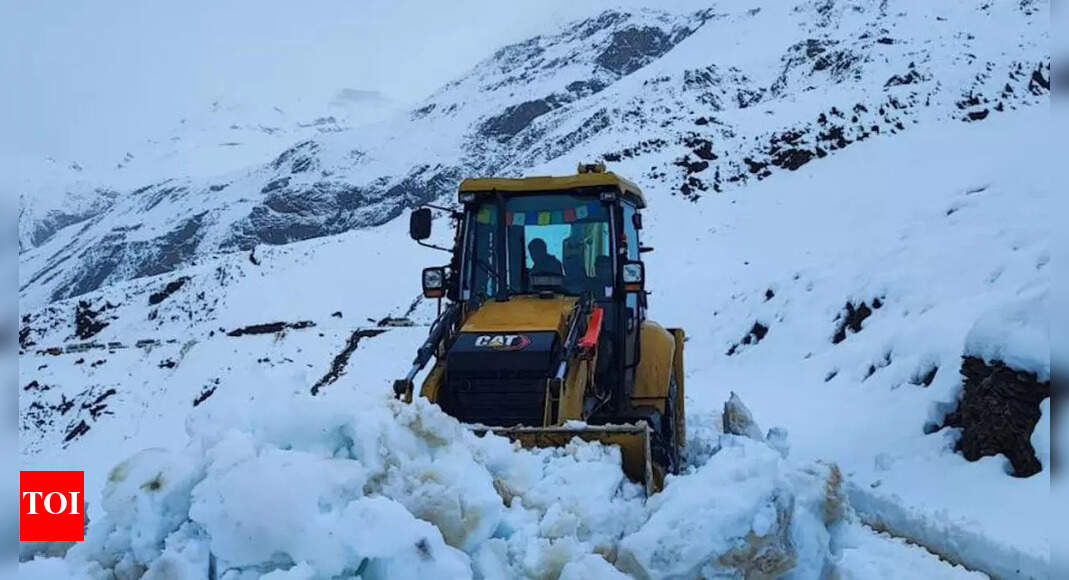Over 1,000 people rescued from Lahaul-Spiti, Kinnaur districts in Himachal Pradesh | Shimla News ...
