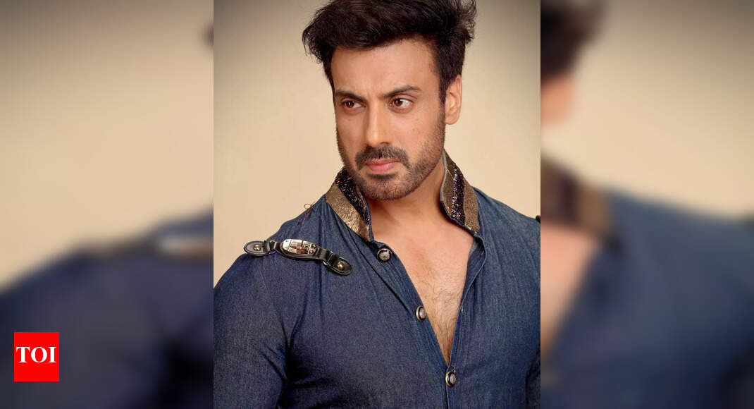 I was up till my waist in water: Gavie Chahal on Punjab floods | Hindi ...
