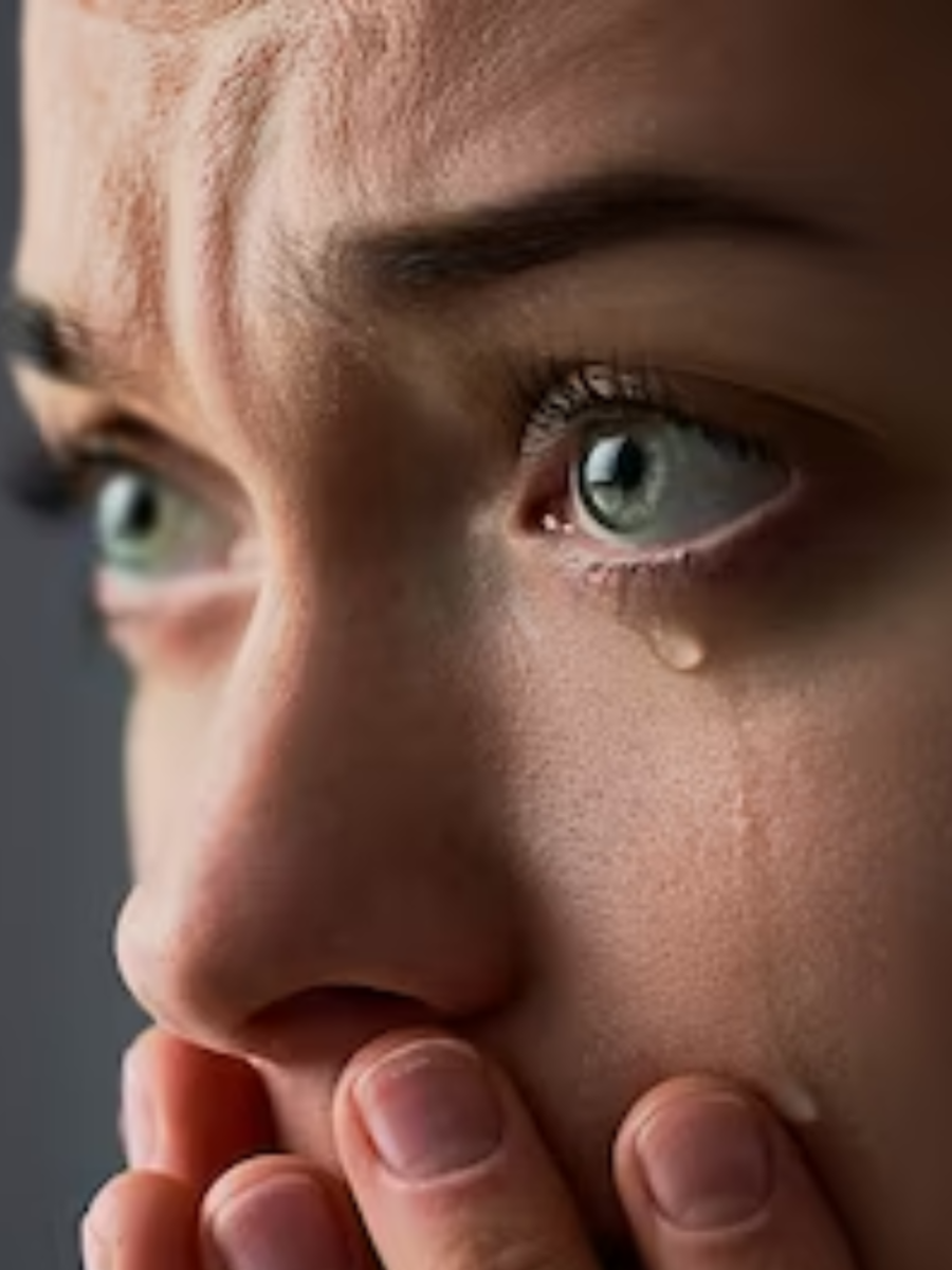 Signs Of Highly Sensitive Person | Zoom TV