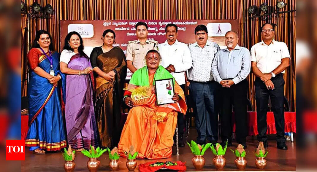 Transgenders Require Job Opportunities: Jogathi | Mangaluru News ...