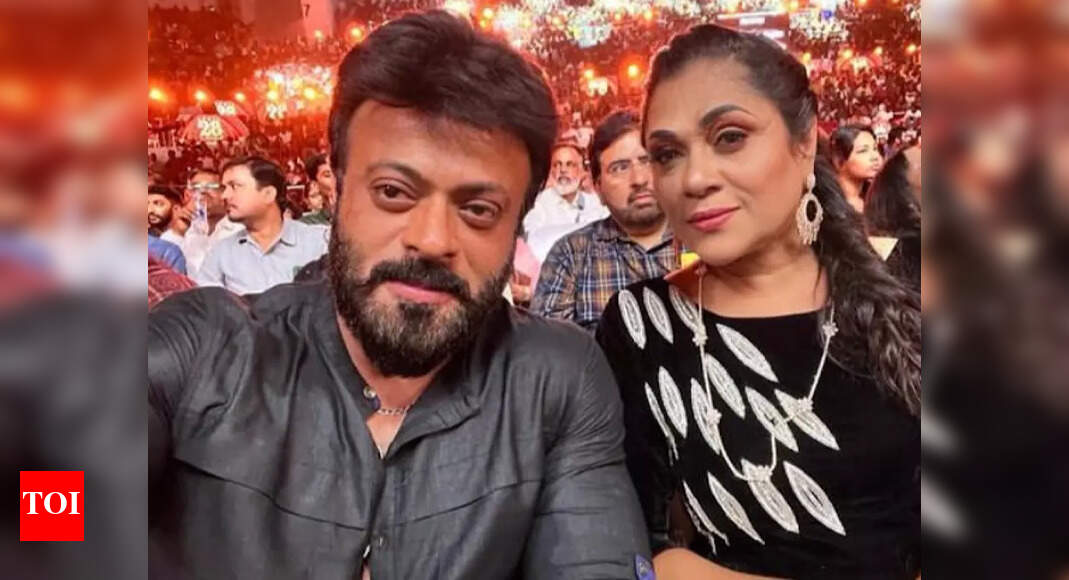 Uma Riyaz Pens A Heartwarming Note For Hubby Riyaz Khan On 32 Wedding Anniversary Times Of India