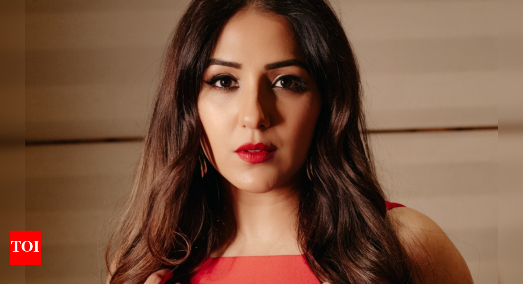 Sa Re Ga Ma Pa: After Himesh Reshammiya popular singer Neeti Mohan ...