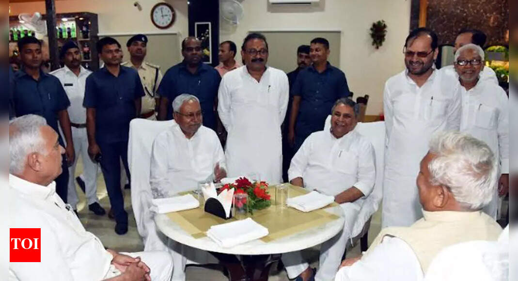 Bihar CM inaugurates 4 conference halls in assembly extension building ...