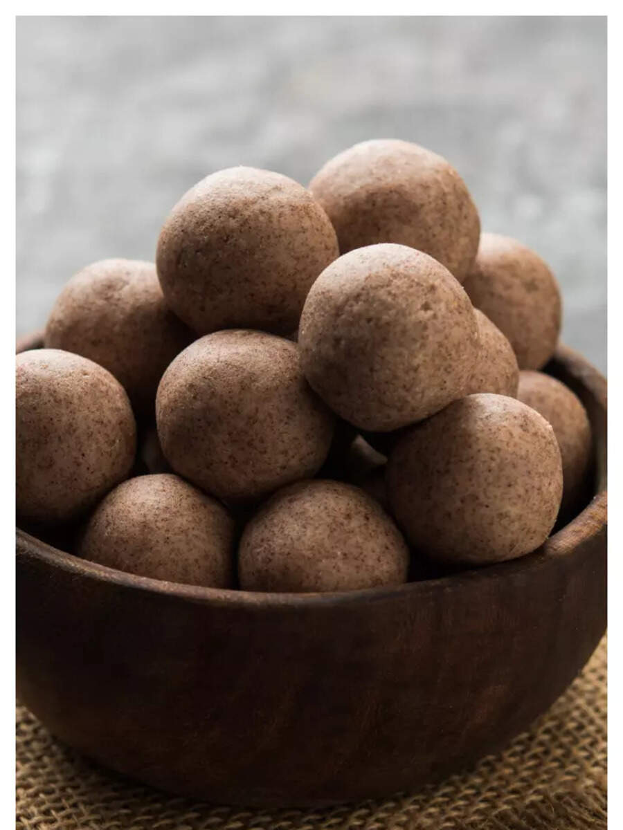 How to make protein-rich Sattu Ragi Laddoo for weight loss | Times of India