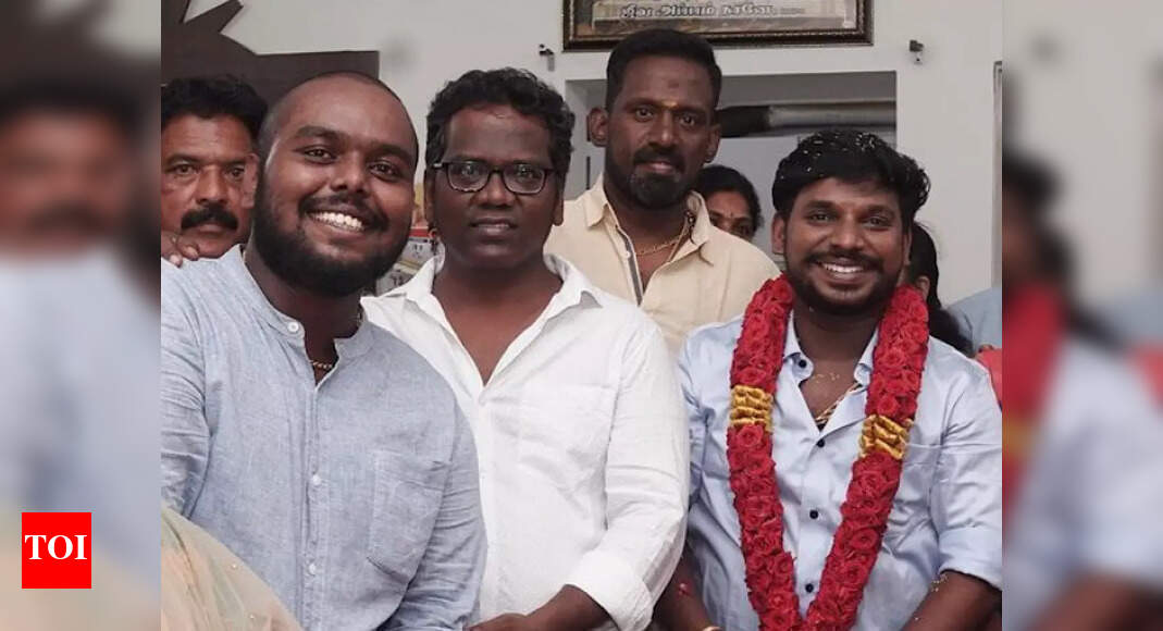 Actor Nanjil Vijayan gets engaged - Times of India