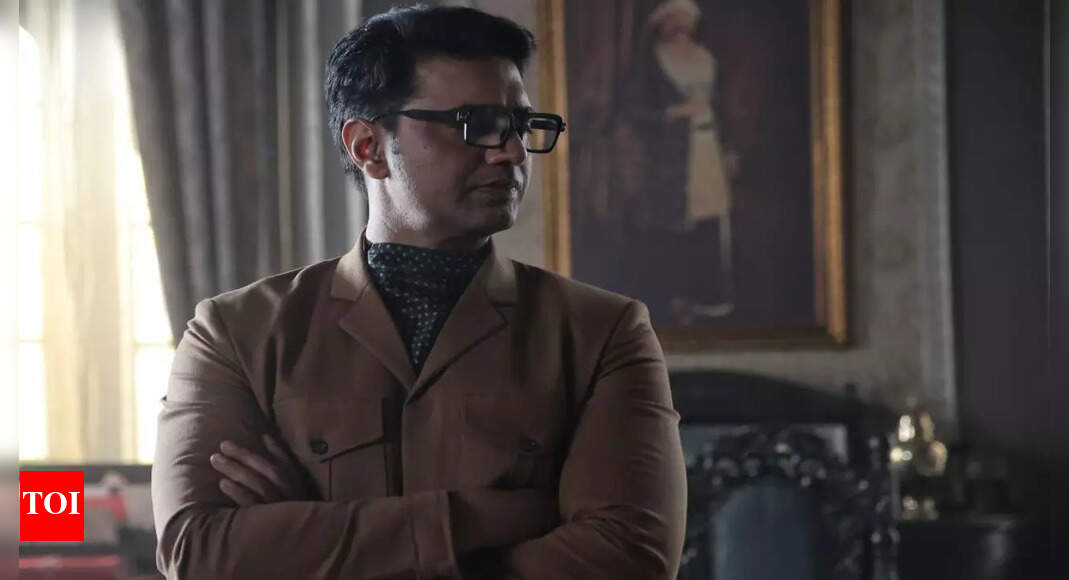 Dev: Byomkesh’s intellect and relentless pursuit of truth have always ...