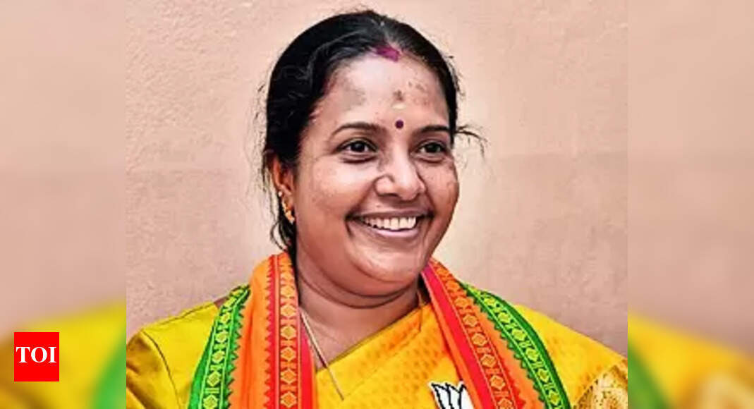 Vanathi Hits Back As Mnm Slams Her Over Poll Promises | Coimbatore News ...