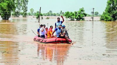 Motorised Boats: A Few Motorised Boats To Deal With Floods? | Ludhiana ...
