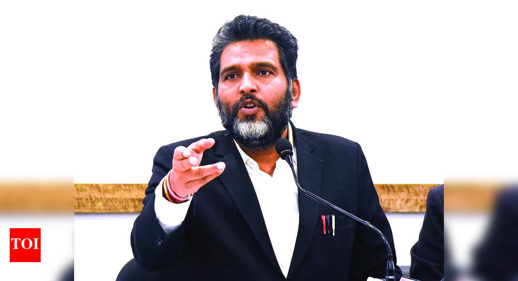 Satish Uke Argues In-person From Taloja Jail Via Video Conferencing ...