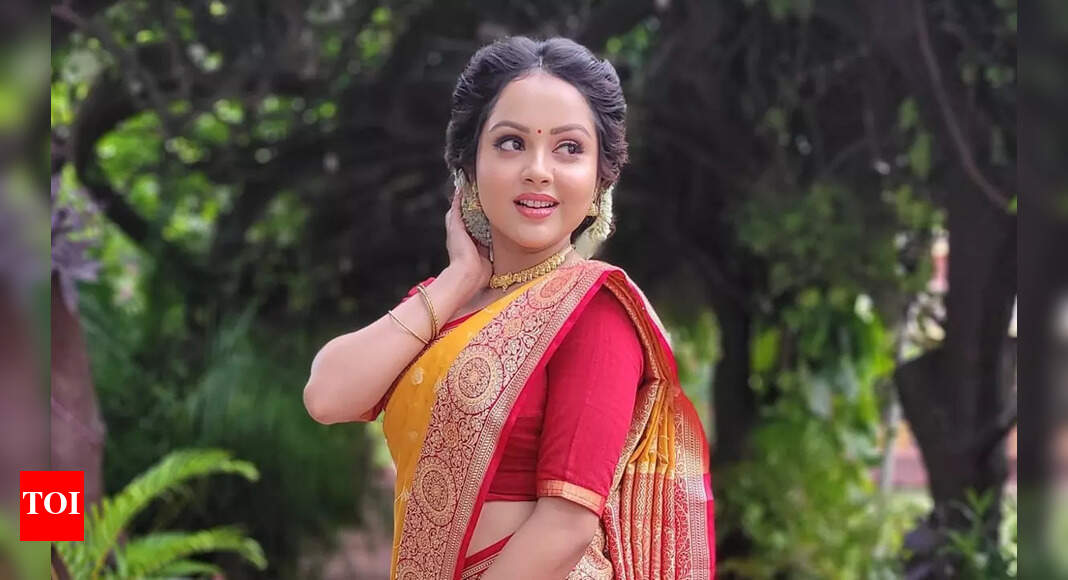 Actress Nabanita Das set for her movie debut? - Times of India