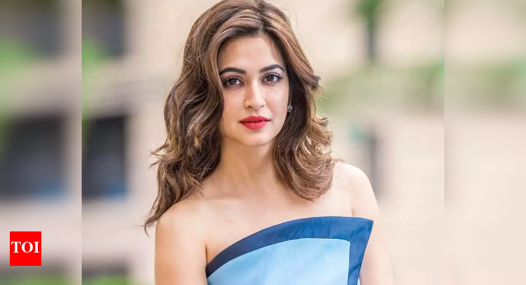 Kriti Kharbanda pens a heartfelt note as Googly completing a decade ...