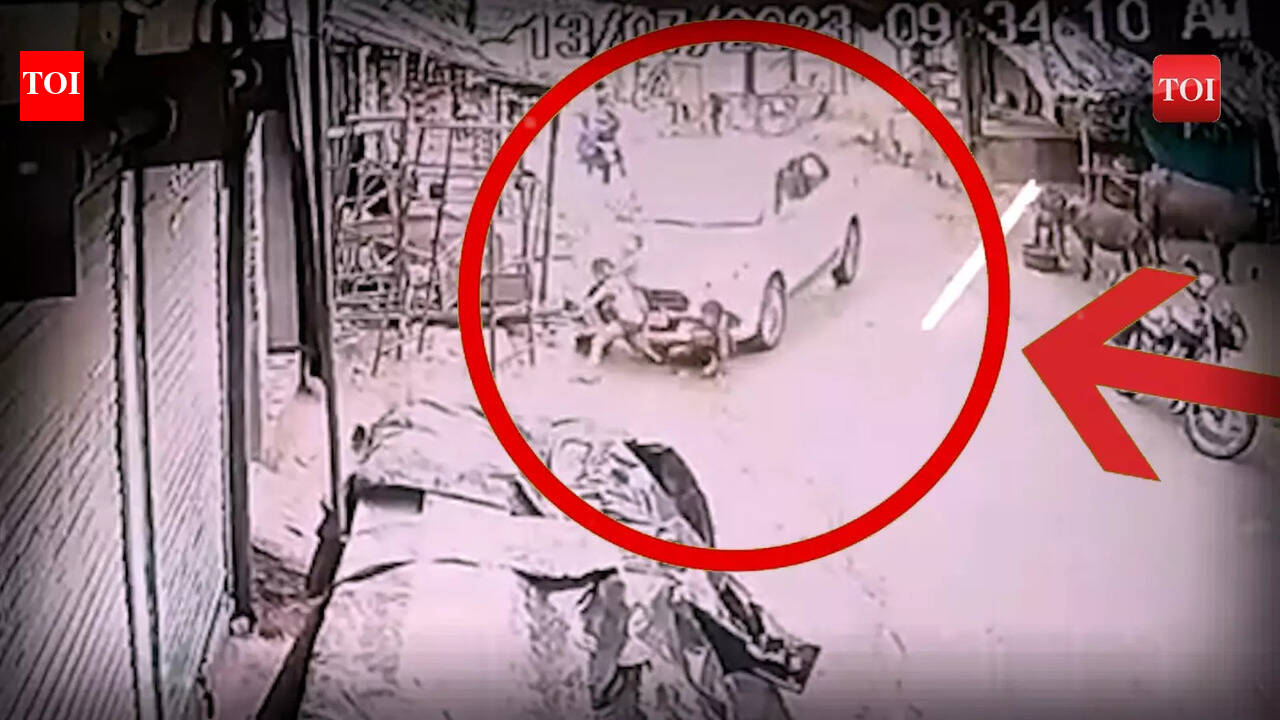 driver: Speedy car hit three children in Lucknow, locals thrashes the ...