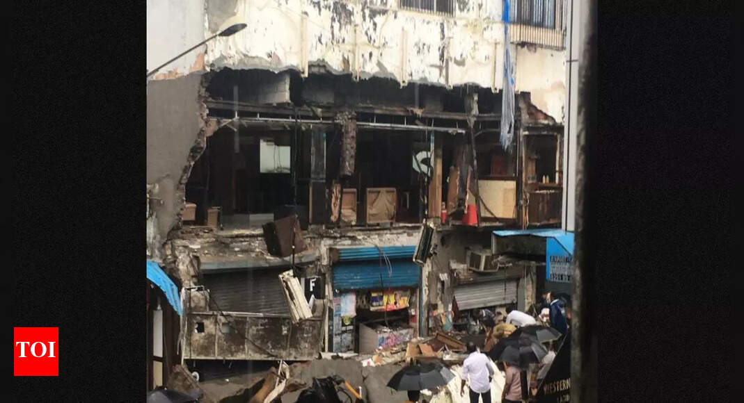 Mumbai Building Collapse: Balcony portions of Bhayander building ...