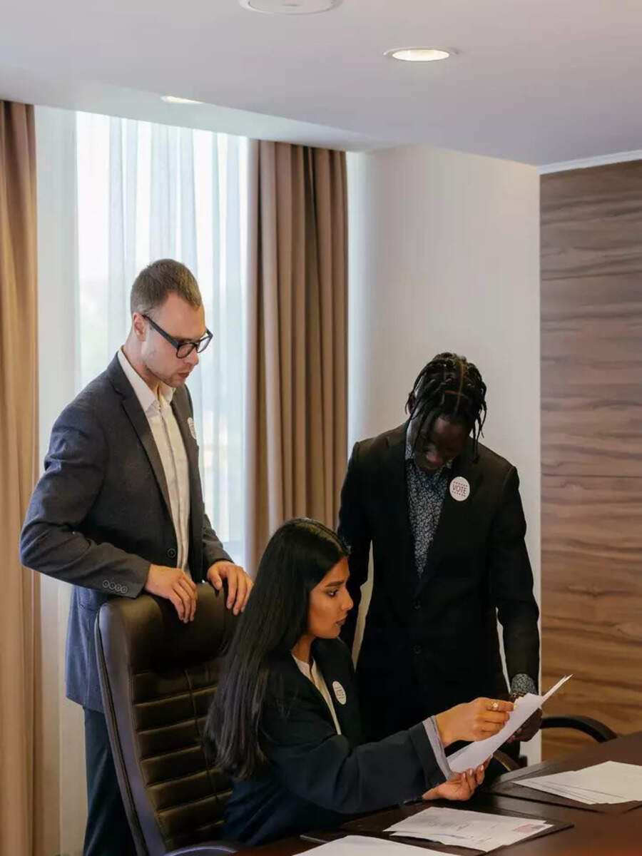 10 Most Influential Political Advisors of All Time Rights | Times of India