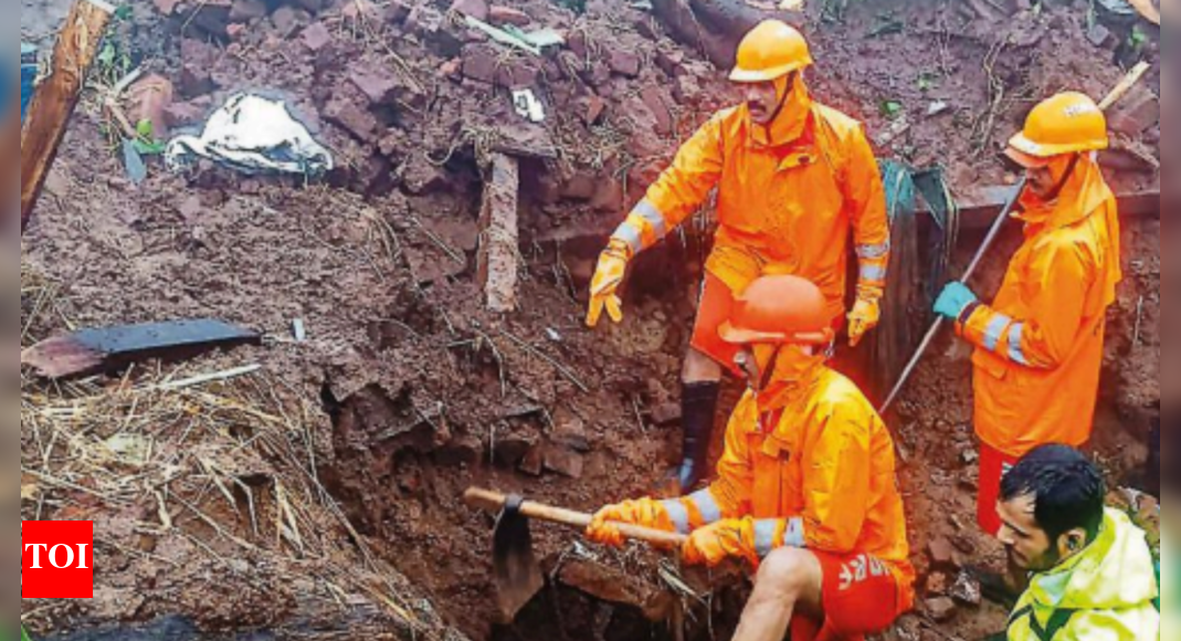 Raigad landslide toll 22, hopes of finding survivors fade | Navi Mumbai News - Times of India