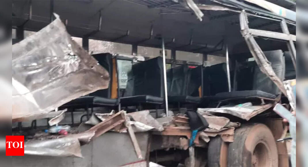 3 dead, 8 injured in tanker-bus collision on Kadapa-Tirupati highway in Andhra Pradesh ...