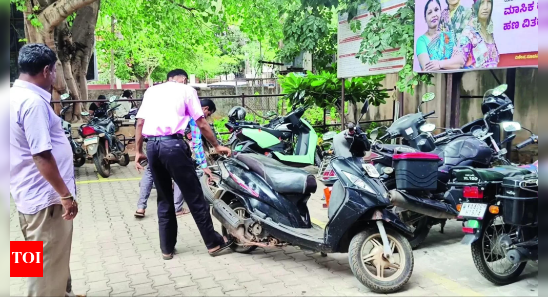 Tahsildar deflates tyres of vehicles parked near office | Bengaluru ...