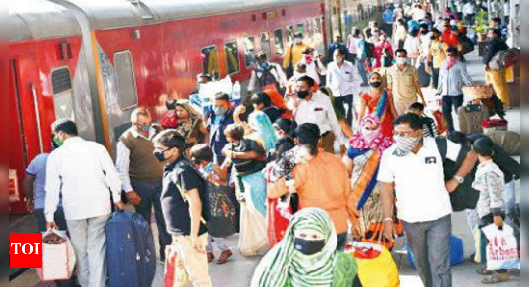 Azad Hind Express reaches Pune a day late; second time in three weeks ...