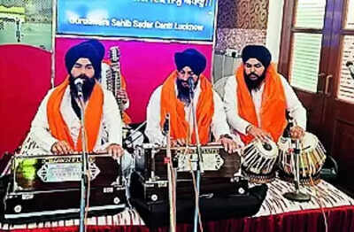 Devotees Pay Tributes To 3rd Sikh Guru | Lucknow News - Times of India