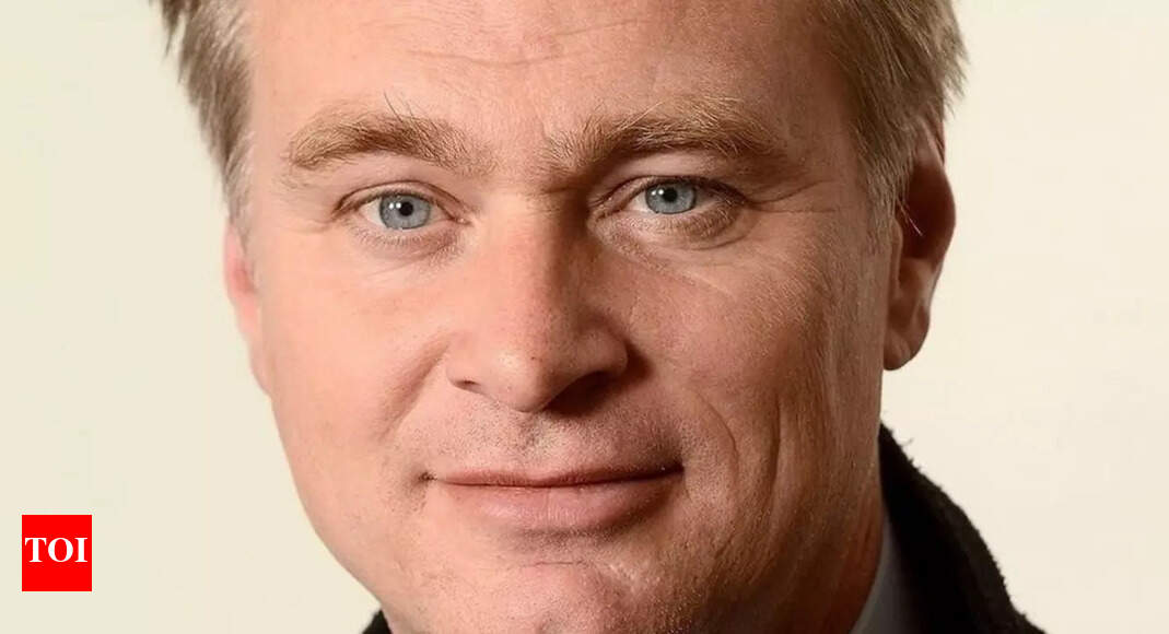 Developing AI technology more dangerous than nuclear weapons ...