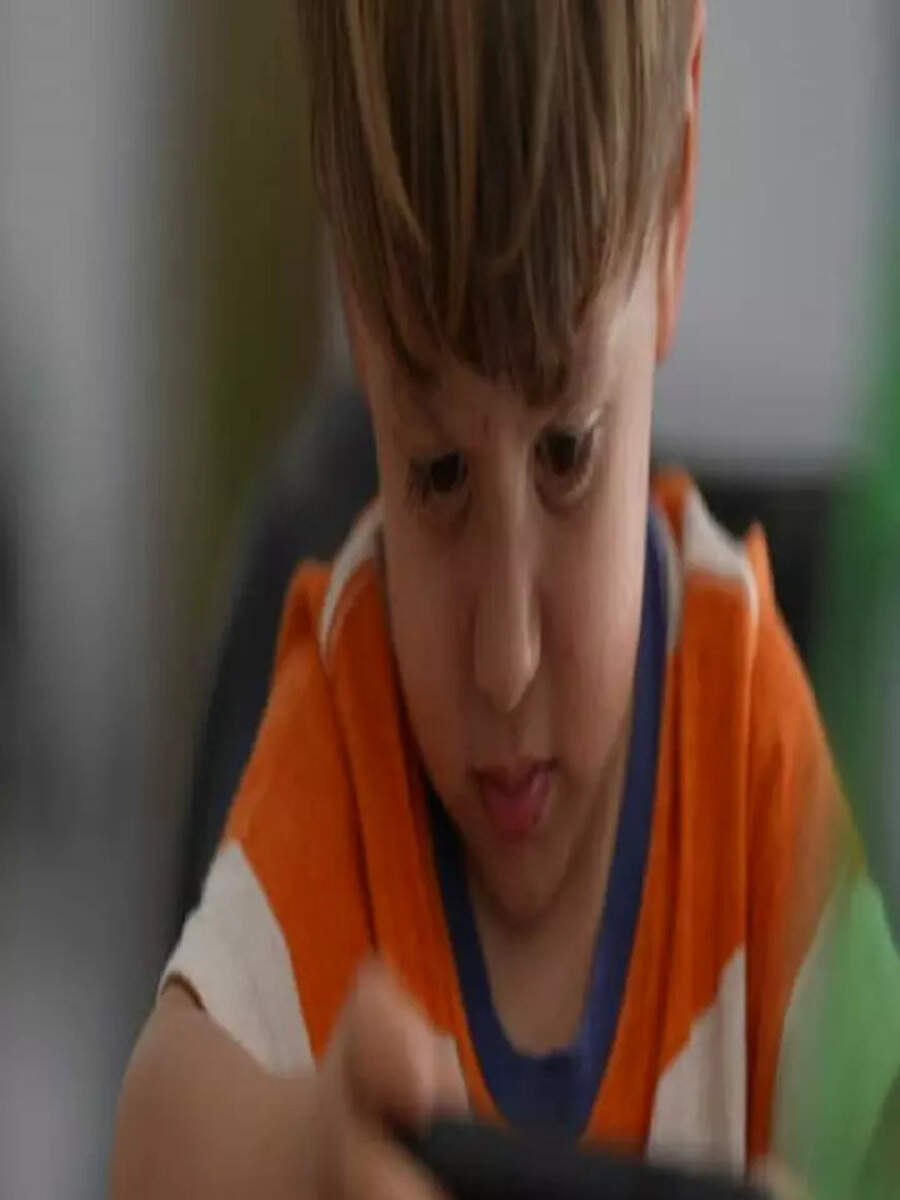 9 Negative Effects of Too Much Screen Time on Children | Times Now