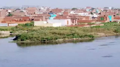 Hindon river rises in GB Nagar, 1.4K evacuated in UP | Lucknow News - Times of India