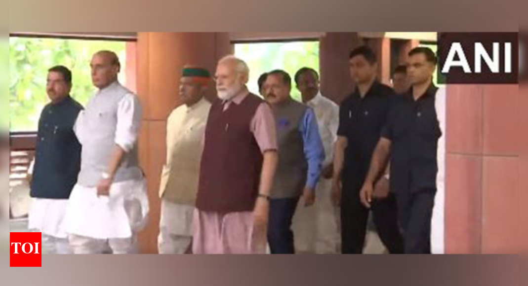 PM Modi about opposition parties’ front; Nothing changes by adding ...