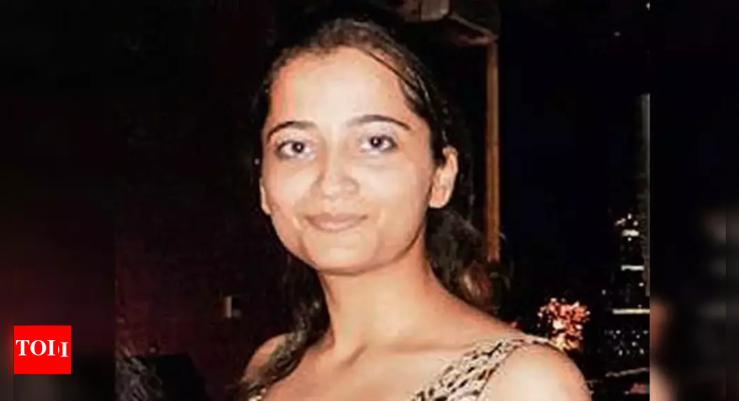 Authenticity of Geetika suicide note questioned | Delhi News - Times of ...