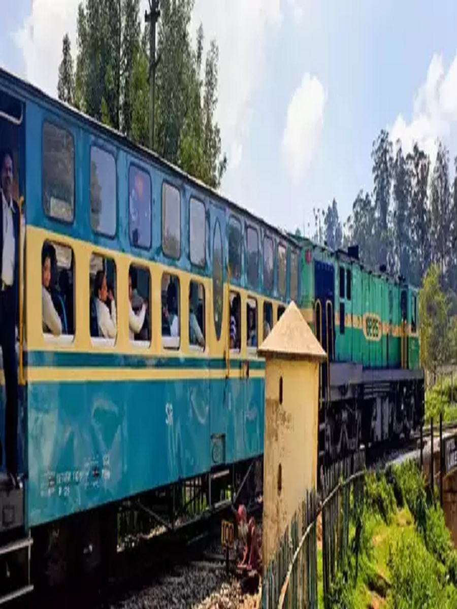 toy train, India's slowest train, Nilgiri Mountain Railway, Nilgiri ...