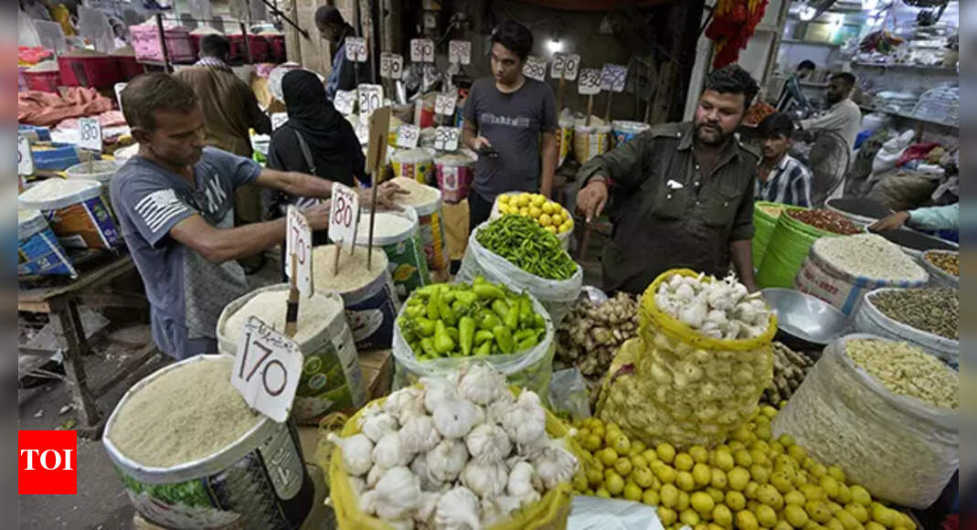 Pakistan: How Pakistan is sinking into financial unviability - Times of ...