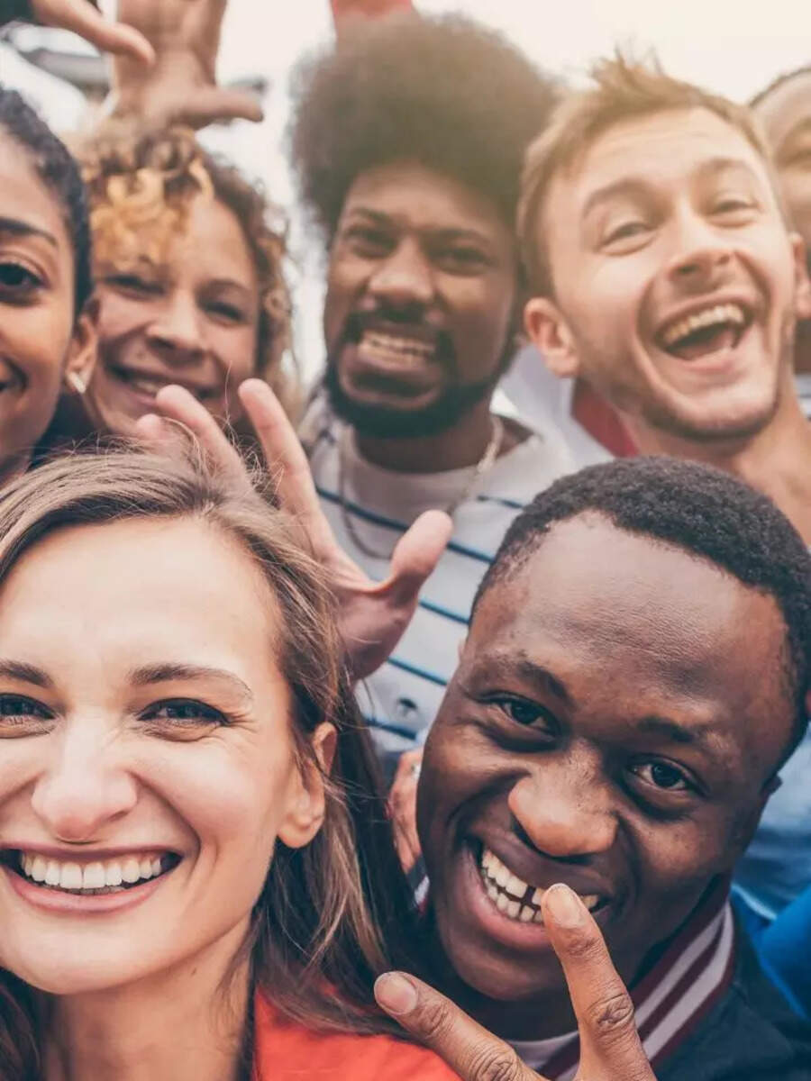 How to become a people magnet | Times of India