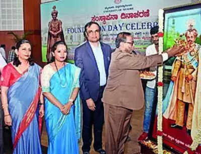 Uom Celebrates Foundation Day Sans Vc | Mysuru News - Times of India