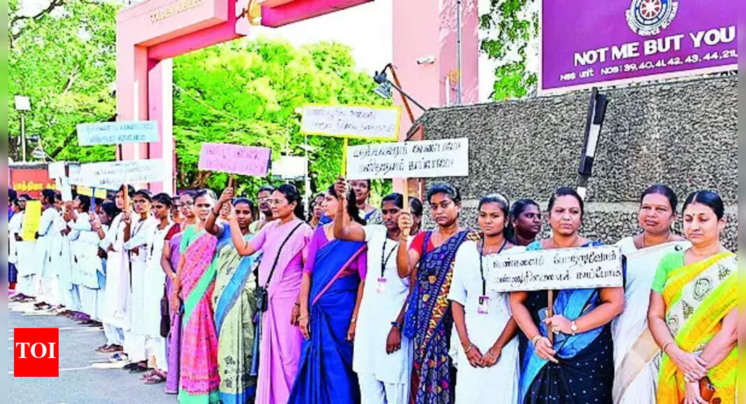 Students Form Human Chain In Solidarity With Manipur Victims | Madurai ...