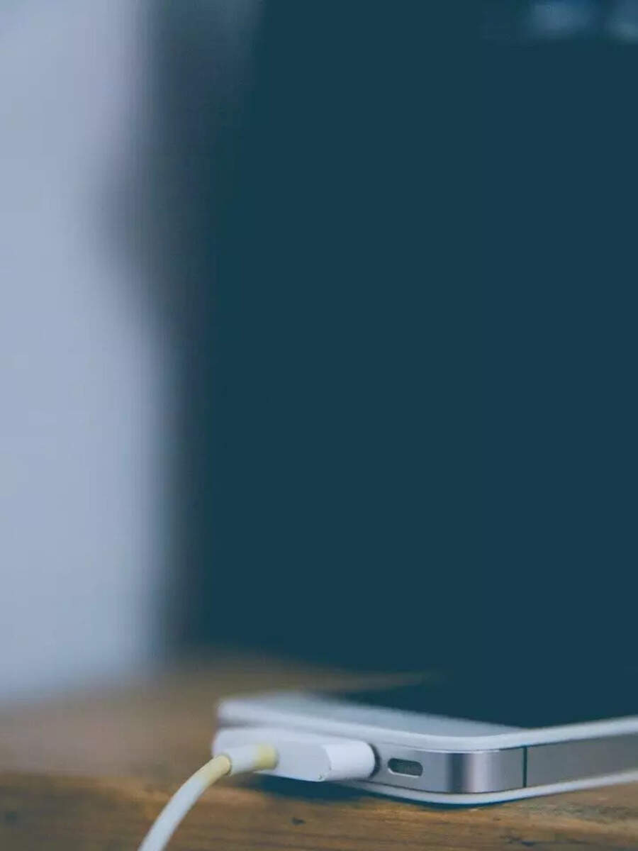 What is “juice jacking” and tips to avoid it | Gadgets Now