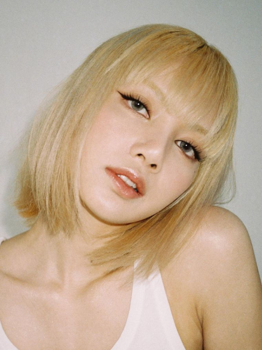 7 Tips To Get Korean Glass Skin Like BLACKPINK's Lisa | Zoom TV