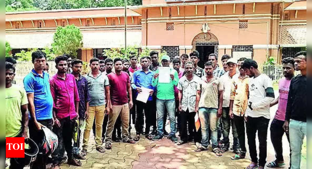 Villagers on alert as hula parties go on strike in Jangalmahal ...