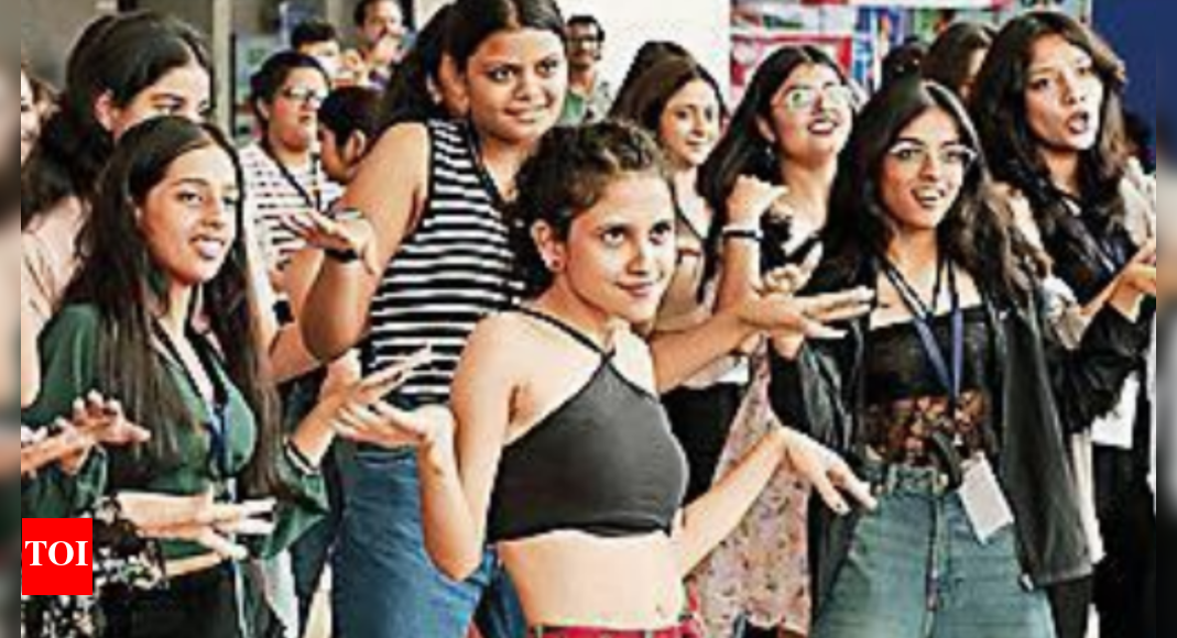 School: Jd Women’s College Organises Induction Meet For New Students ...