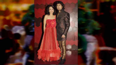 Body language expert decodes Sonu Nigam and Madhurima Nigam’s ...