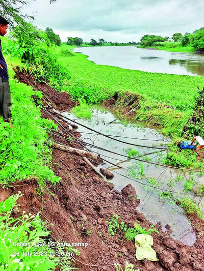 Water Released: Water Released For Jayakwadi For The First Time This ...