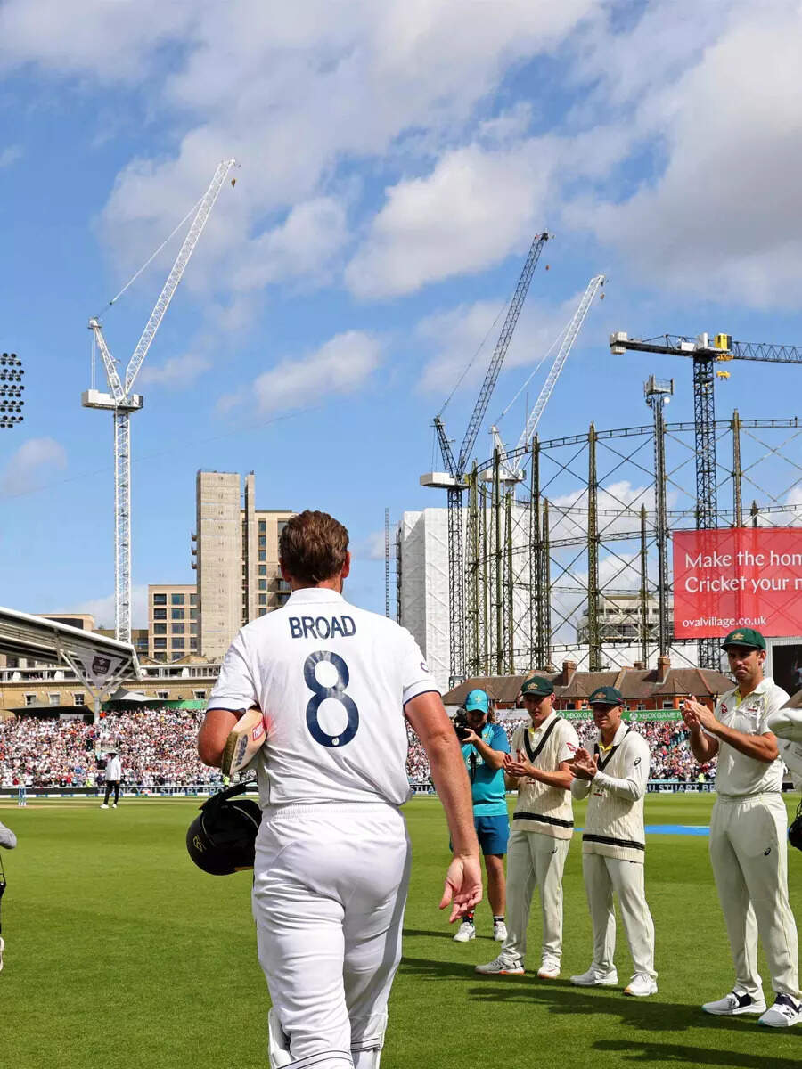 A guard of honour & standing ovation for retiring Stuart Board | Times ...