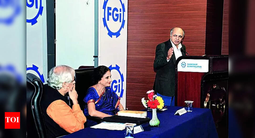 History: ‘nation Should Know Its History Impassively’ | Vadodara News ...