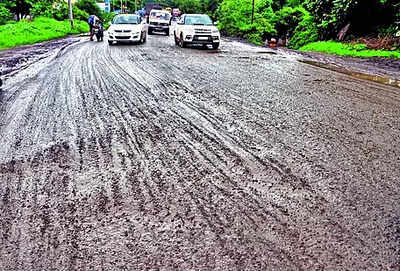 Slush: Road Slush Makes Driving Risky; Nmc Promises Action | Nashik ...