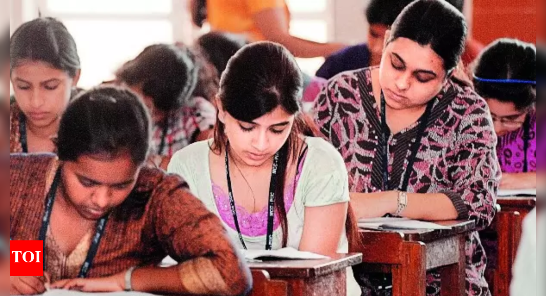 Question Papers: Azim Premji Varsity Trains Teachers To Design Q-papers ...