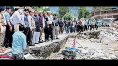 Gadkari announces Rs 400 cr for restoration work in flood-hit HP | Shimla News - Times of India