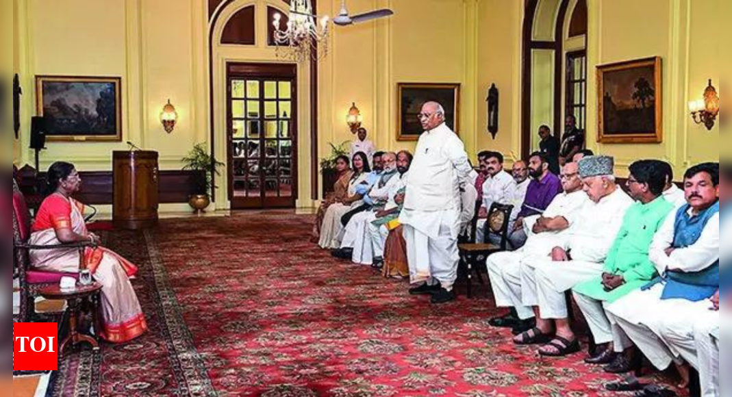 Manipur Issue News: Press Prime Minister to address House on Manipur ...