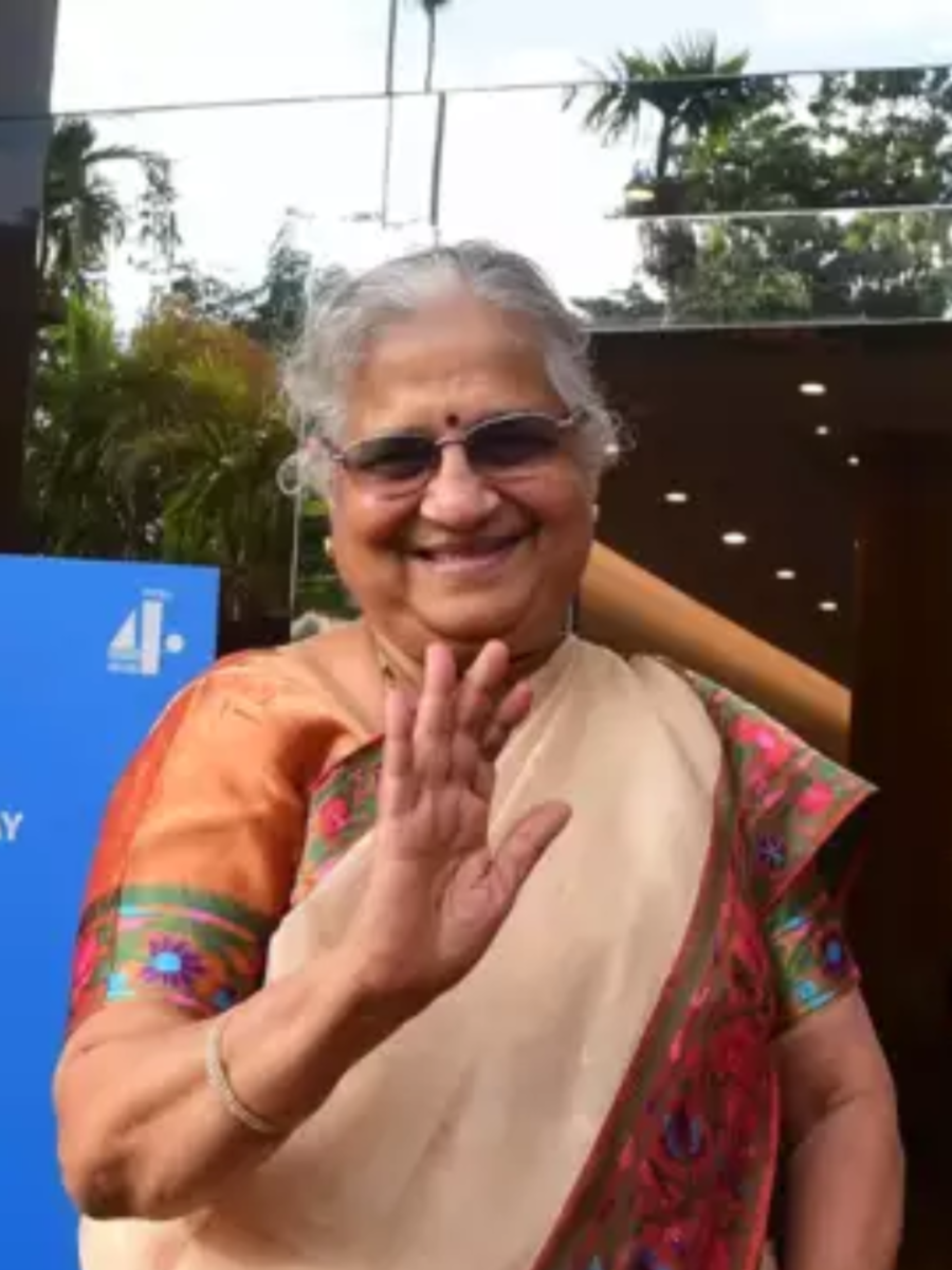 Sudha Murty Quotes: Infosys Founder Narayan Murthy की पत्नी की वो बातें ...