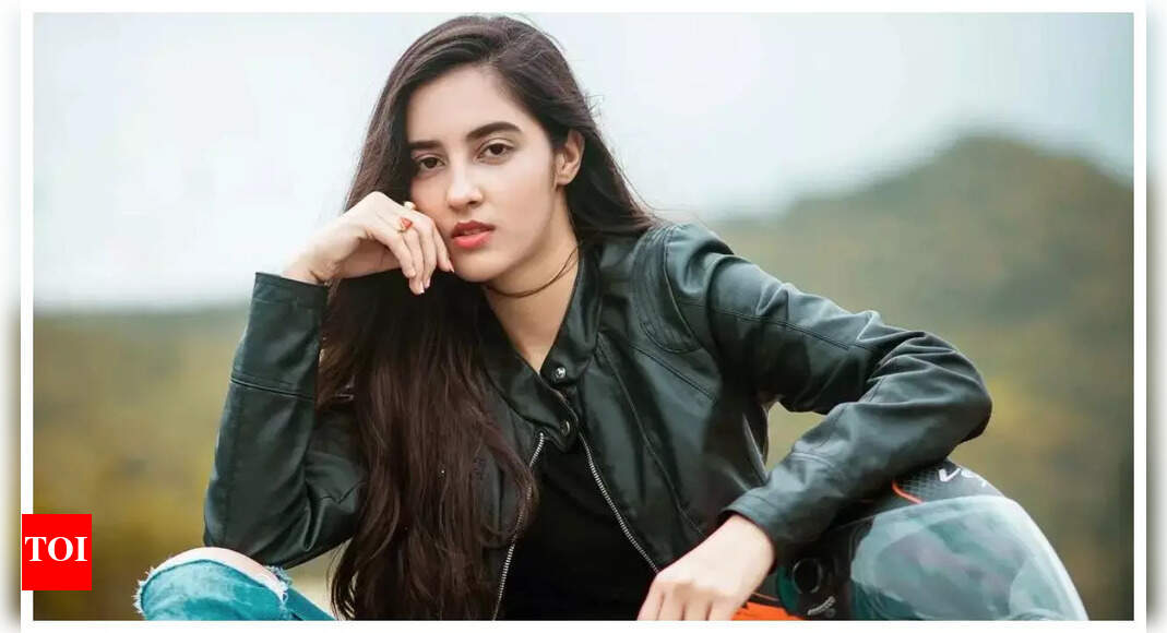 'Gadar 2' actress Simrat Kaur breaks her silence on being trolled for ...