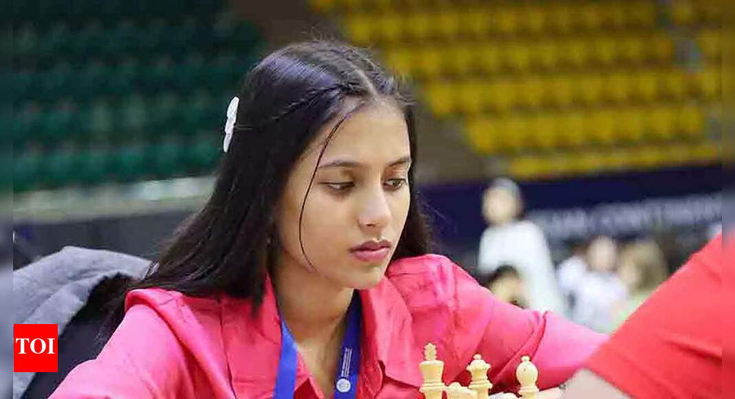 Reigning continental queen Divya floors former Asian champion to enter ...