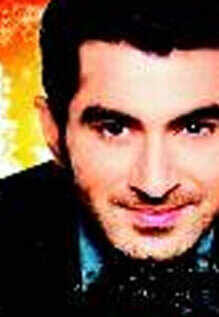 Hello Memsaheb Movie Review {2.5/5}: Critic Review of Hello Memsaheb by ...